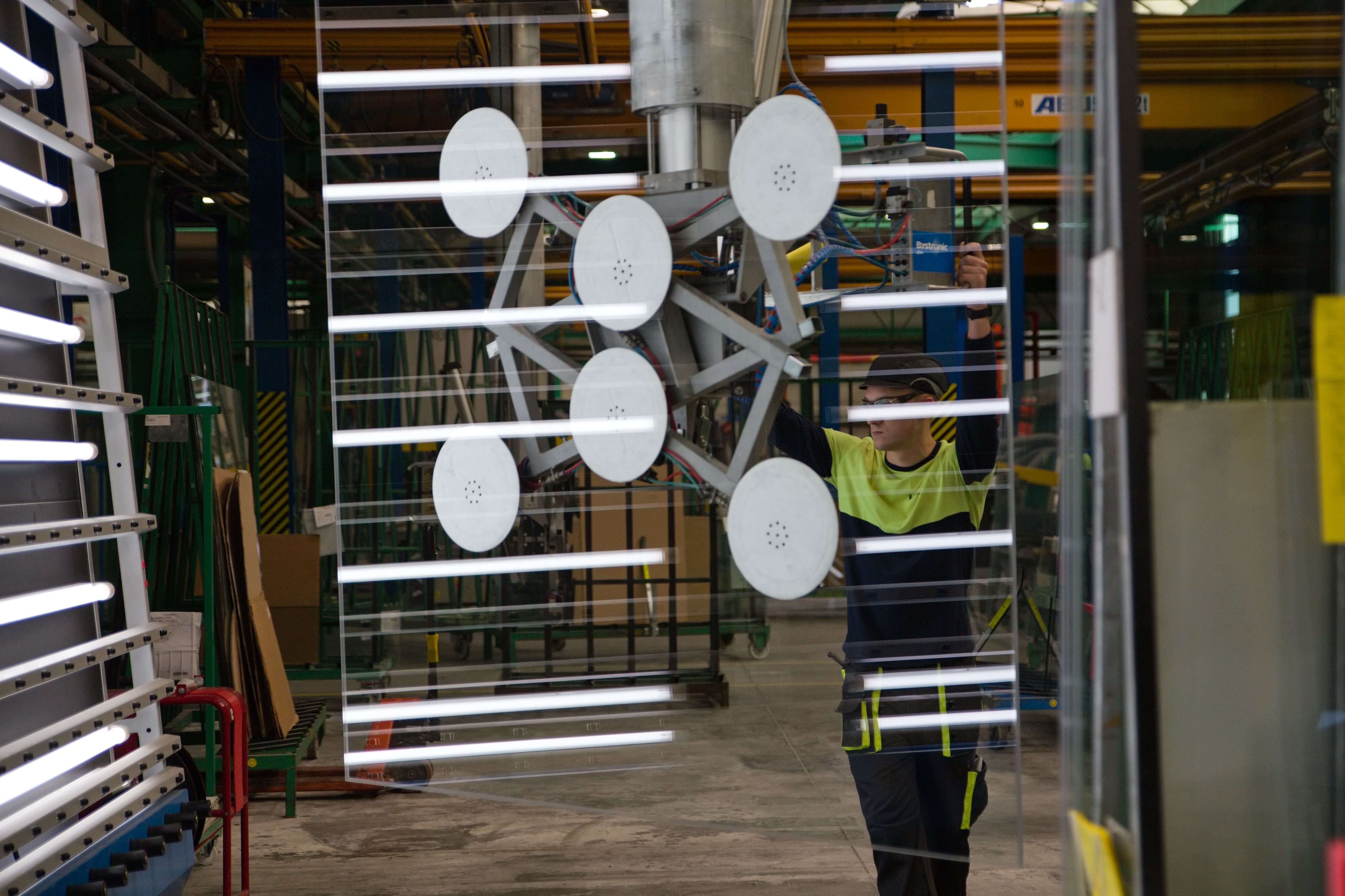 Kontakty GLASSOLUTIONS | Saint-Gobain